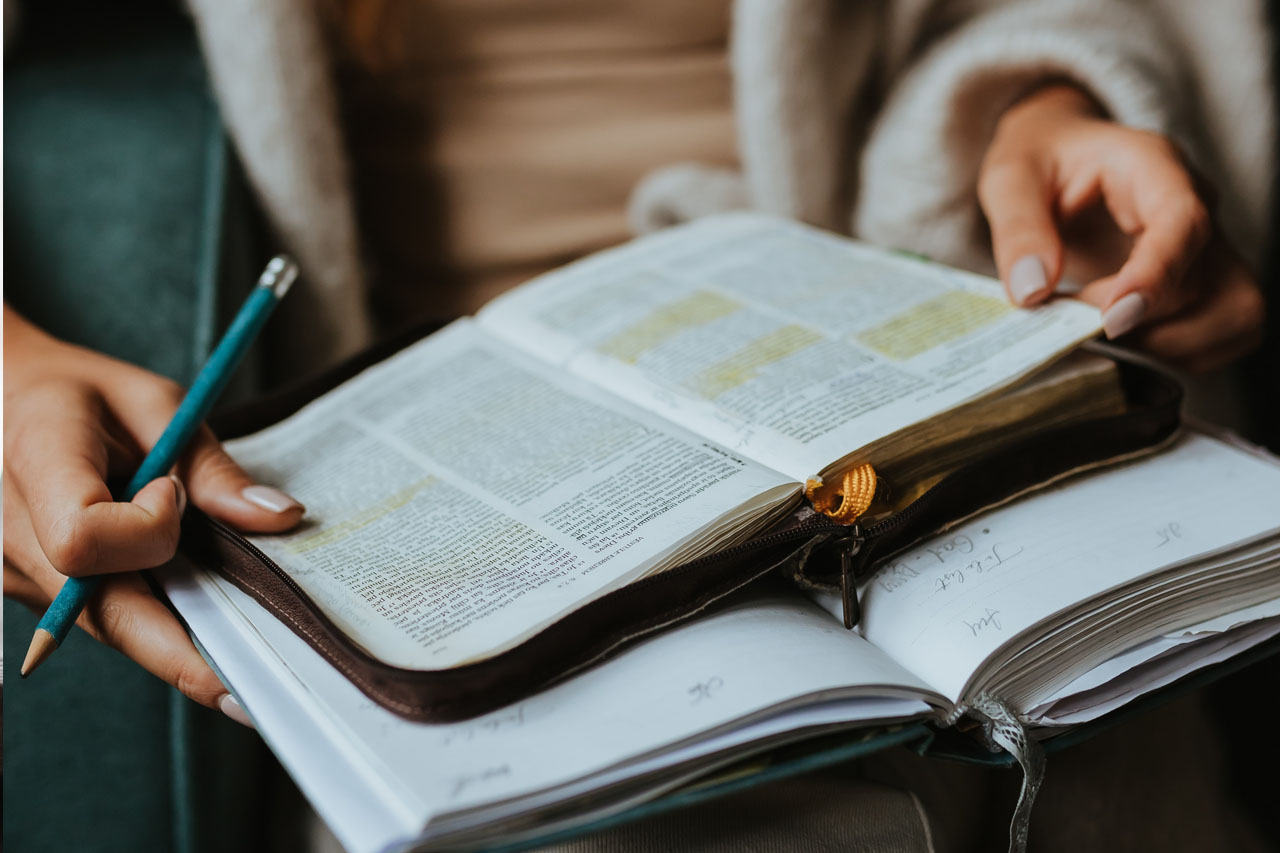 Bible Study: Slaying Giants - Week 7 - Time-Warp Wife